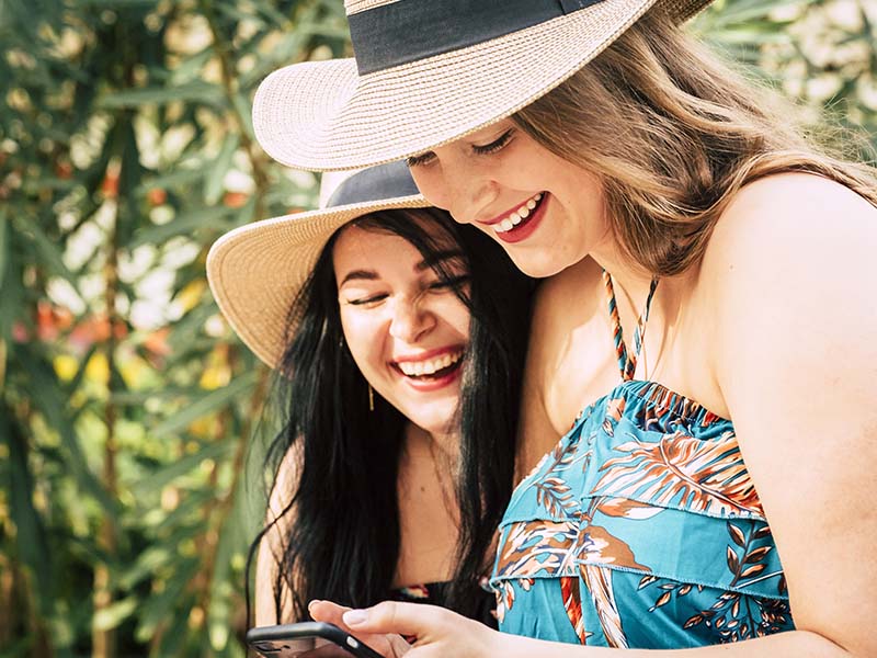 101 Text Conversation Starters for Texting - Good Topics